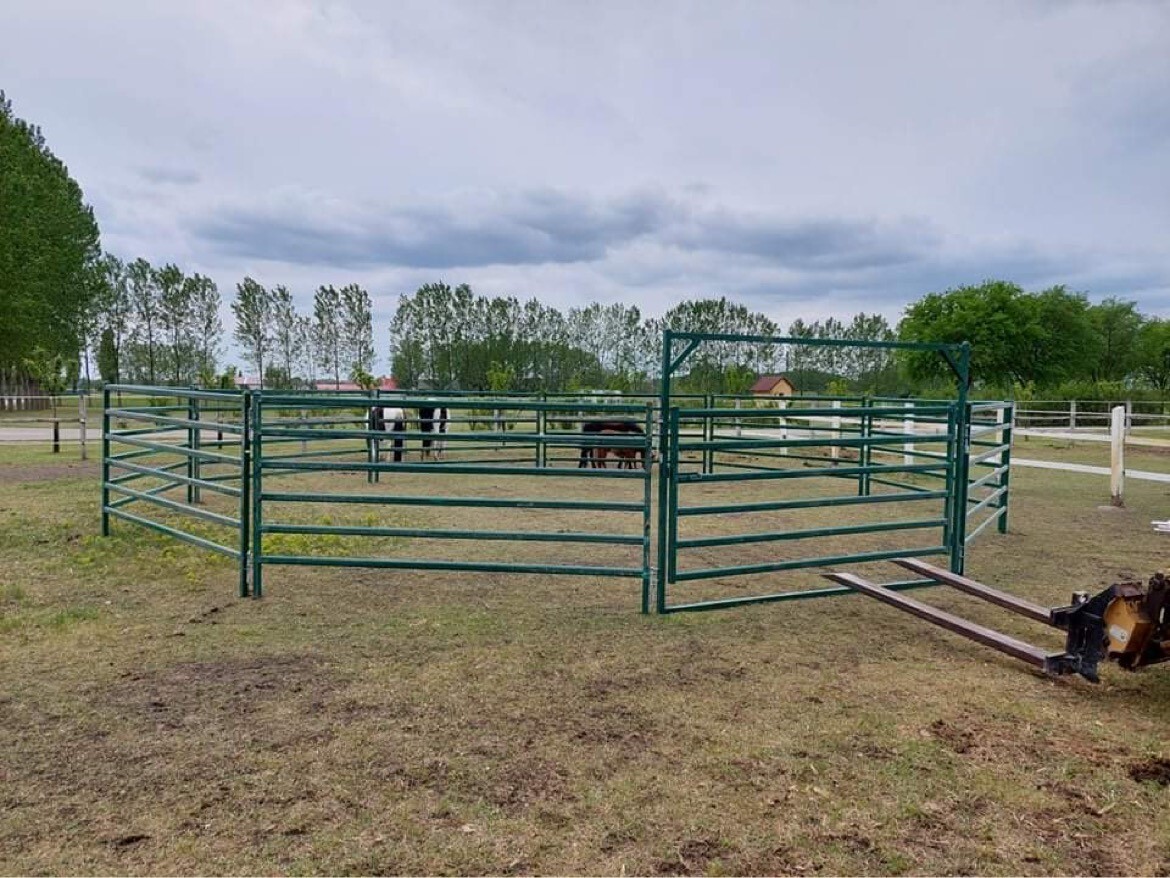 Corral Panels for Horses-Powder Coated Green